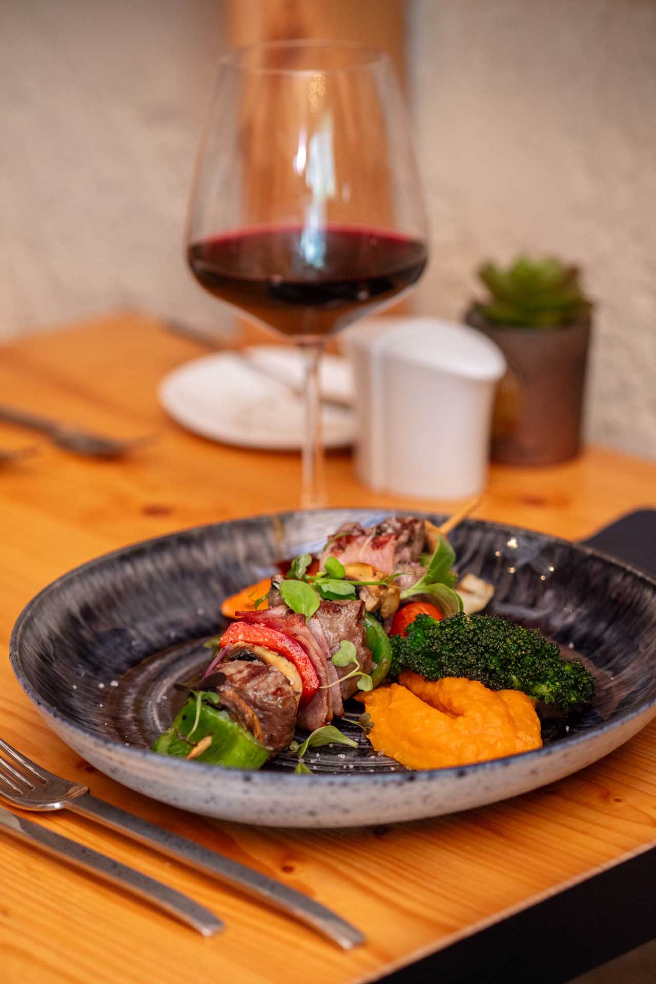 Tabik Restaurant | Fusion of art and tradition | Lisbon